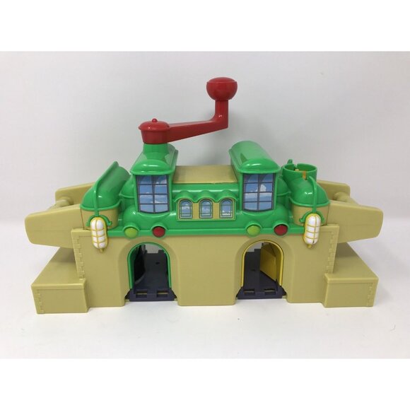 Learning Curve | Toys | Chuggington Motorized Launcher For Race To The ...